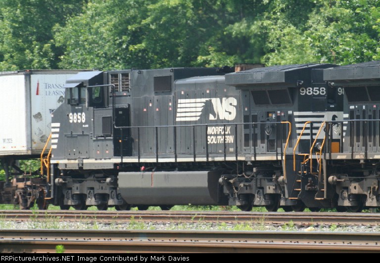 NS 9858